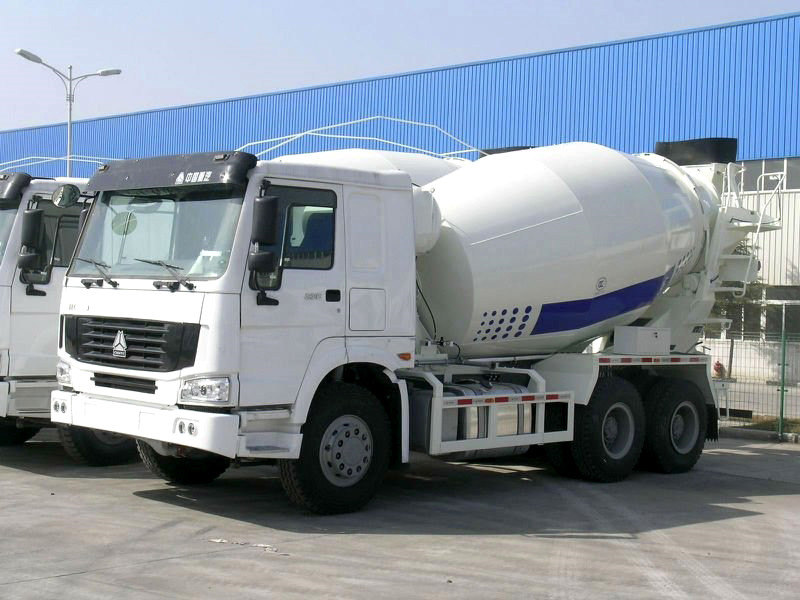 8 CBM concrete mixing truck